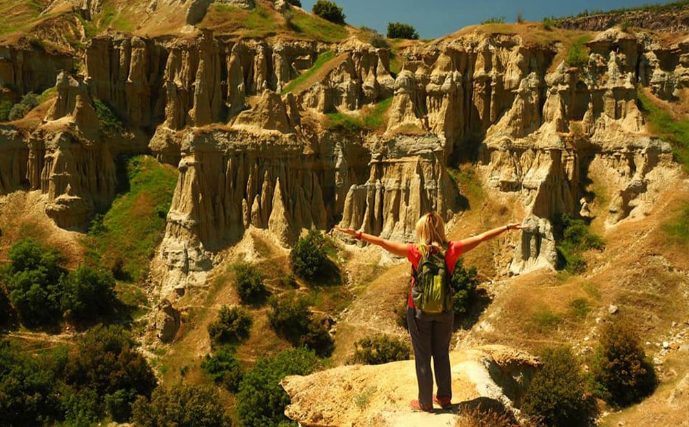 Yanık Ülke Kula Trekking Turu | Düş Patikası Turizm